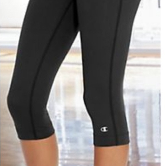 Champion | Pants & Jumpsuits | Champion Shape Black Capri Leggings ...
